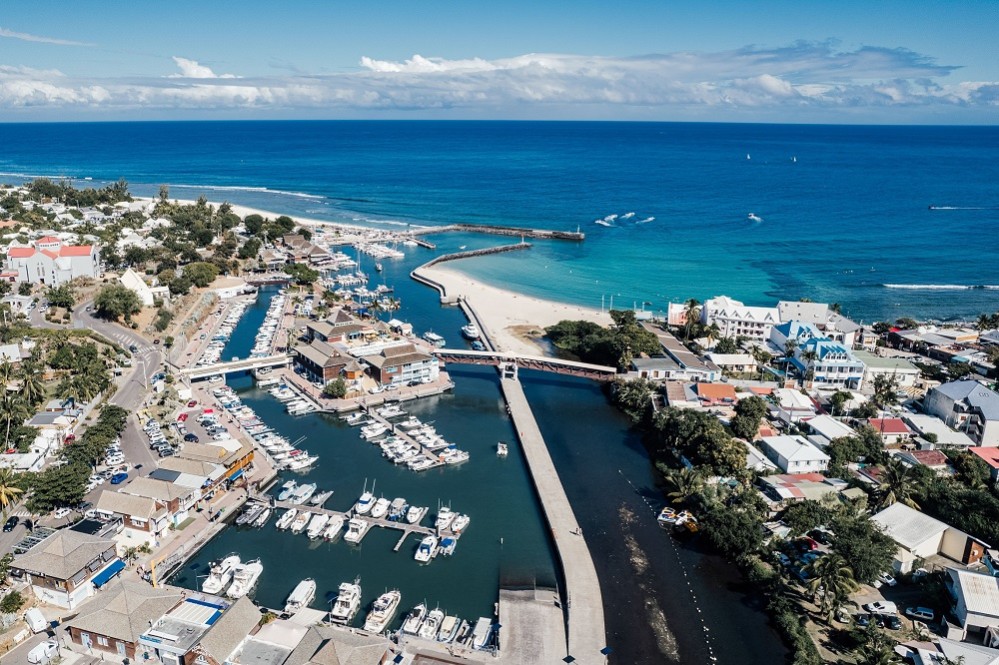 Le nouveau visage du port de plaisance de Saint-Gilles-les-Bains : une ...